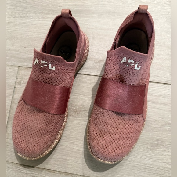 APL | Shoes | Apl Pink Slip On Sneakers | Poshmark